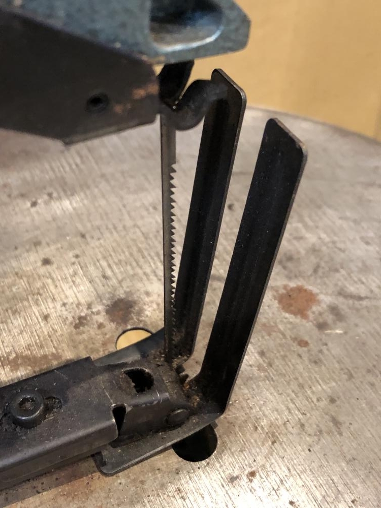 Yahoo!オークション - 001 おすすめ商品 新興製作所 卓上糸のこ SSS-33...