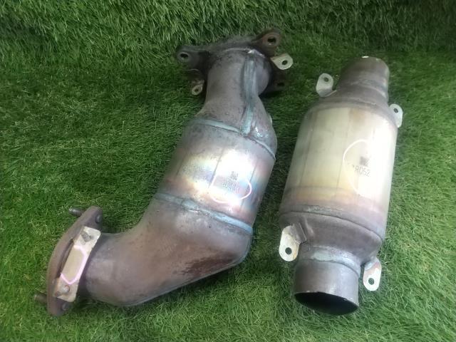 Yahoo!オークション - VM4 レヴォーグ FB16E 触媒2個セット AD...