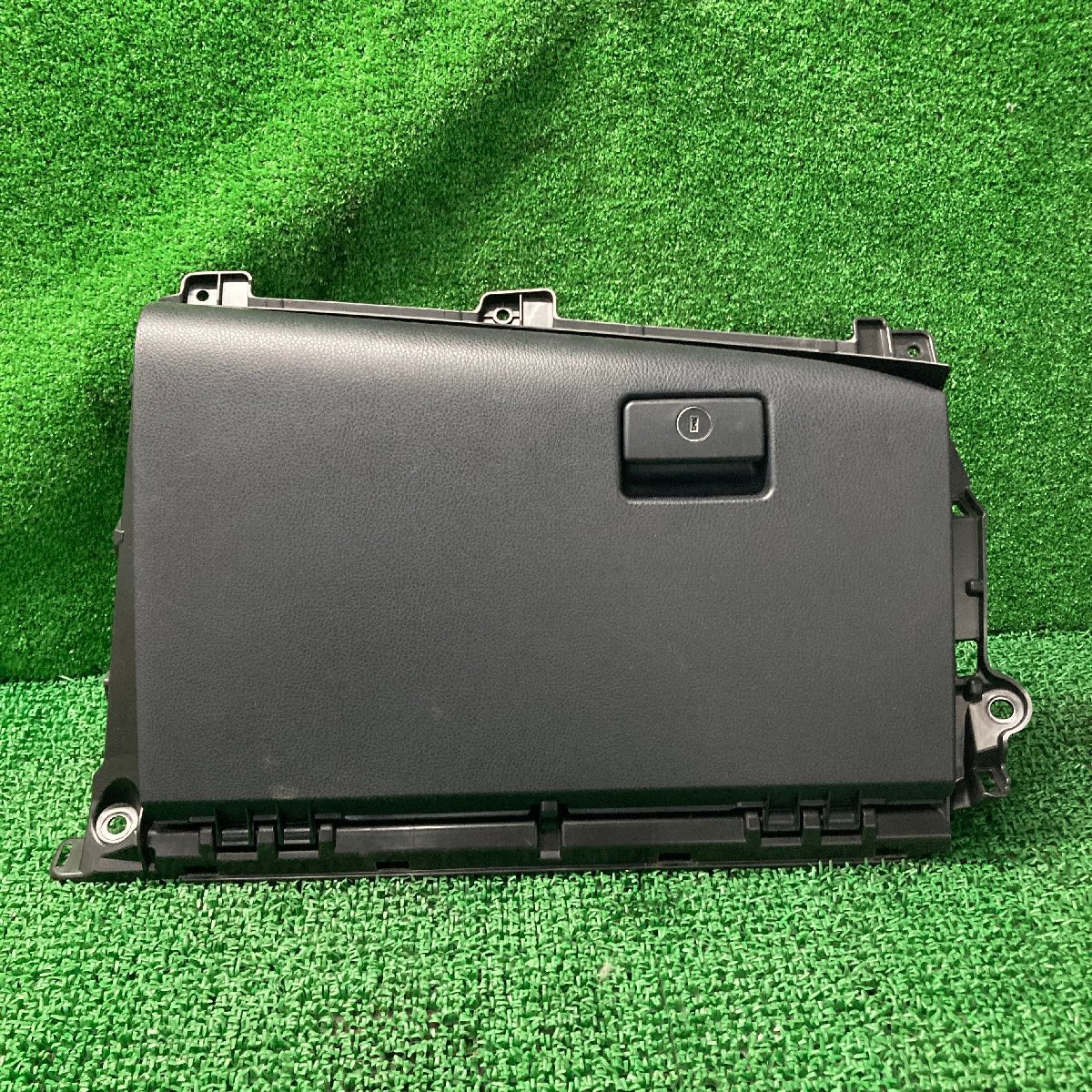 Yahoo!オークション - カムリ G AXVH70 グローブボックス 助手席 小物...