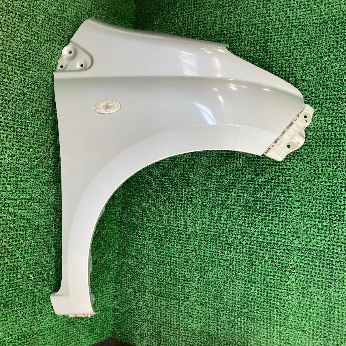 Yahoo!オークション - アルト HA35S エコS 右 フェンダー カラー Z2S ...