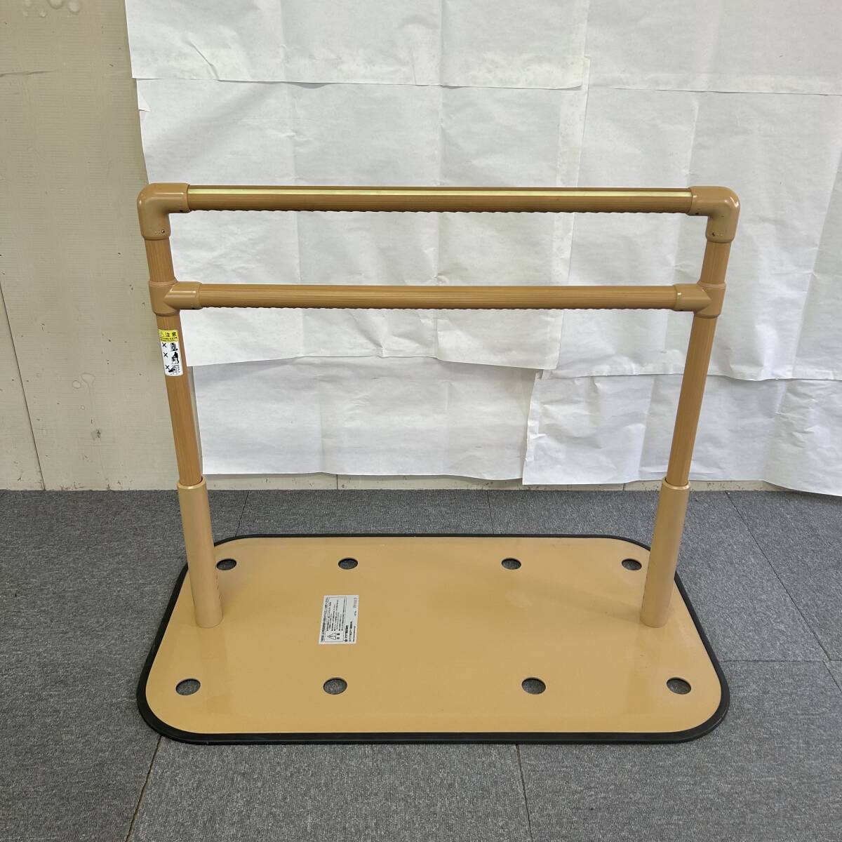 手すり 立上り手すり マツ六 たよレール BZ-N04 介護用品 介助 工事不要 簡単設置 立ち上がり 洗浄 消毒済み(その他)｜売買されたオークション情報、yahooの商品情報をアーカイブ ...