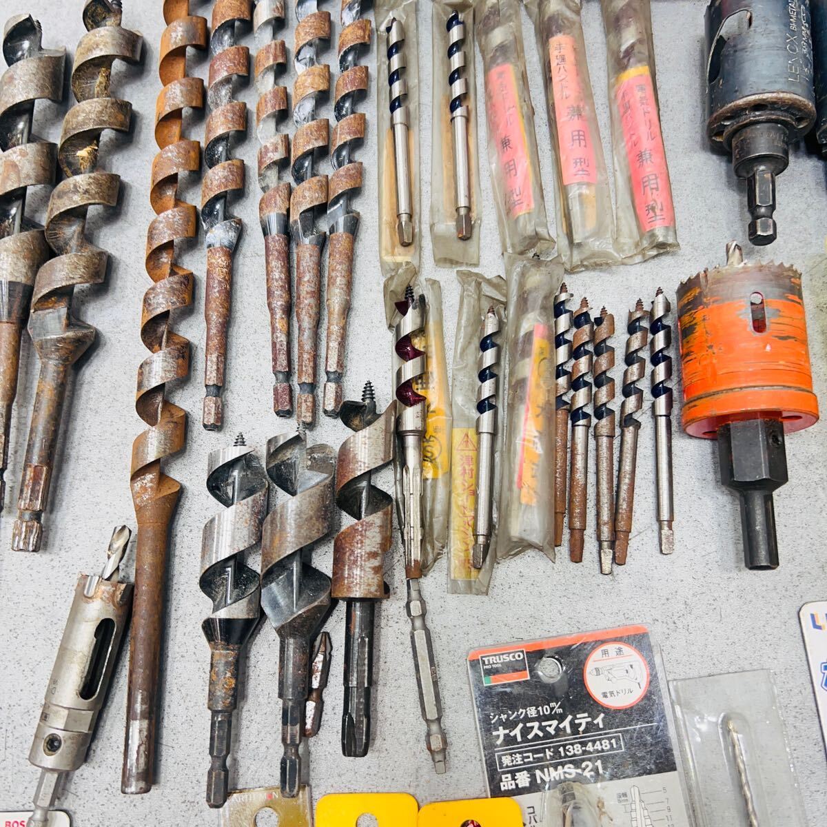 250110-102 ドリル ドライバー インパクト ドライバー用 ビット ホルソー 工具 大量 まとめ(パーツ)｜売買されたオークション情報、yahooの商品情報をアーカイブ公開 ...
