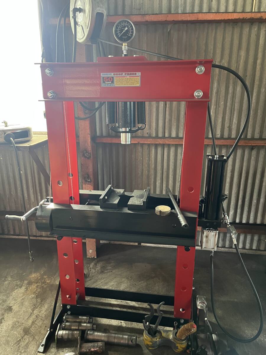 Yahoo!オークション - KIKAIYA 50トンプレス 使用時間20分程度 超美品 ...