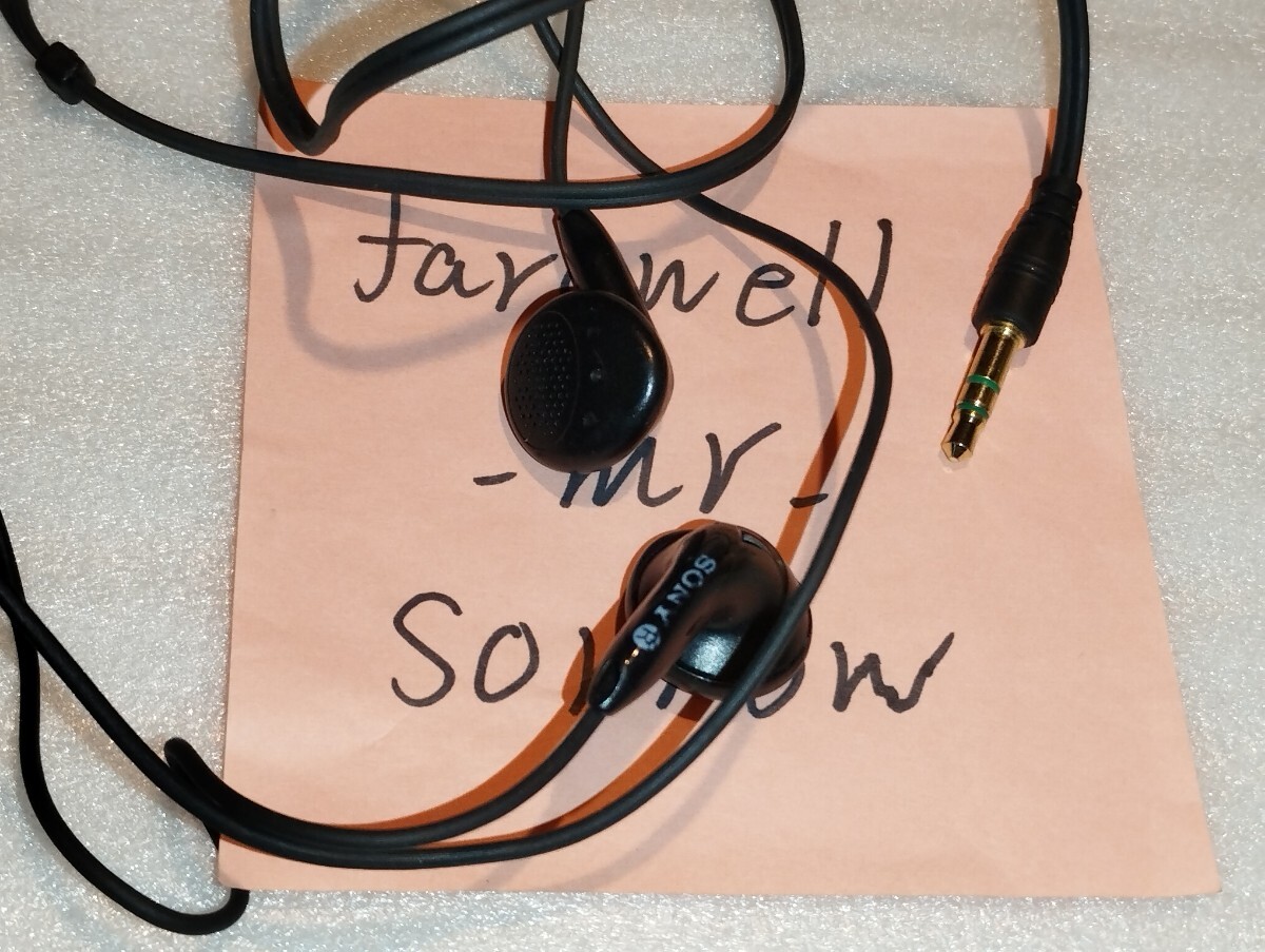 Yahoo!オークション - SONY MDR-E804 インナーイヤー イヤホン 黒 ブラ...