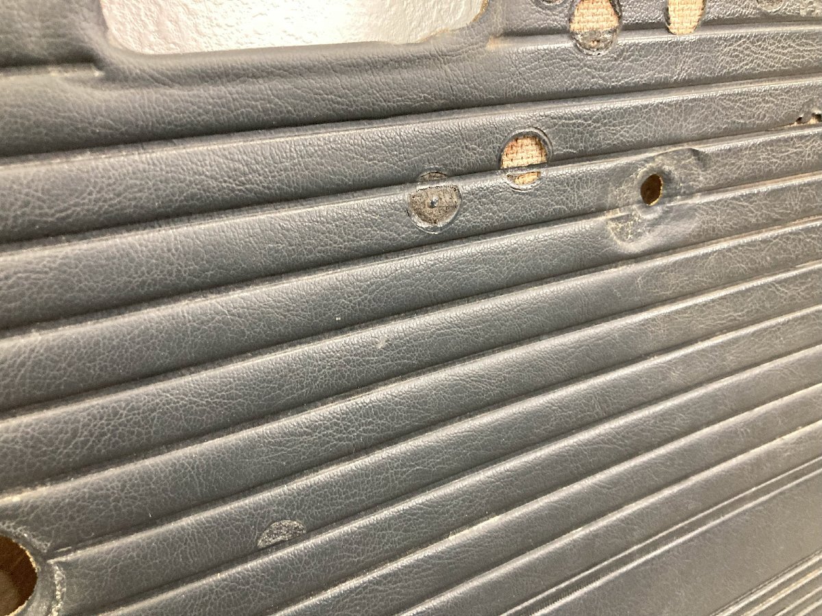 Yahoo!オークション - S59年 KP39 パブリカ 純正 フロントドアトリム ...