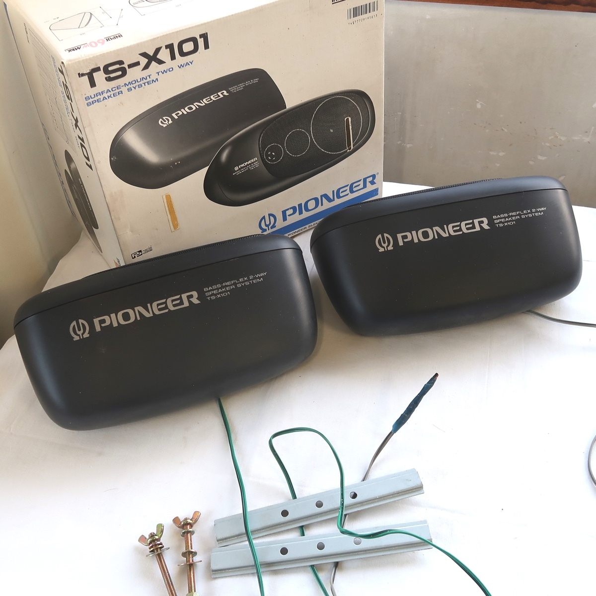 Yahoo!オークション - PIONEER パイオニア TS-X101 カースピーカー 箱...
