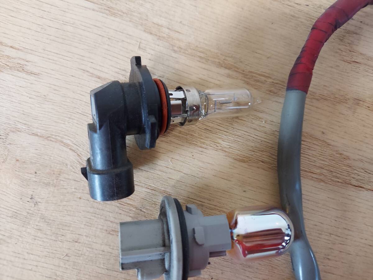 Yahoo!オークション - link- 4605 22年 ZZR70W 後期 ヴォクシー ヘッ...