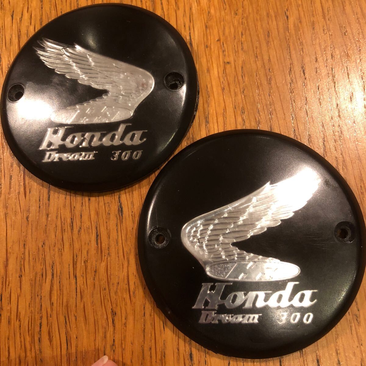 ホンダ CB77バッジ CL300 CL72 CB72 ドリーム タンクエンブレム C72 CR71検CB92 C100 CR93 CR110 RSCタンクマーク エンブレム(ホンダ用)｜売買 ...