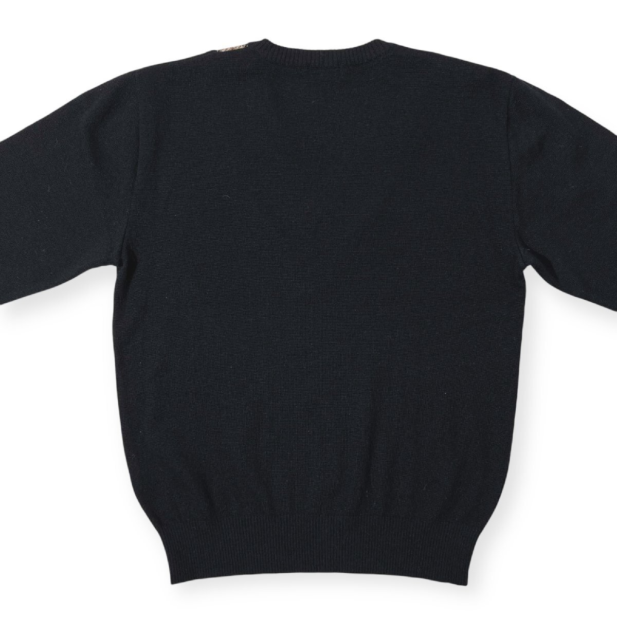 Yahoo!オークション - DAKS ダックス Vネック ウール ニット セーター ...