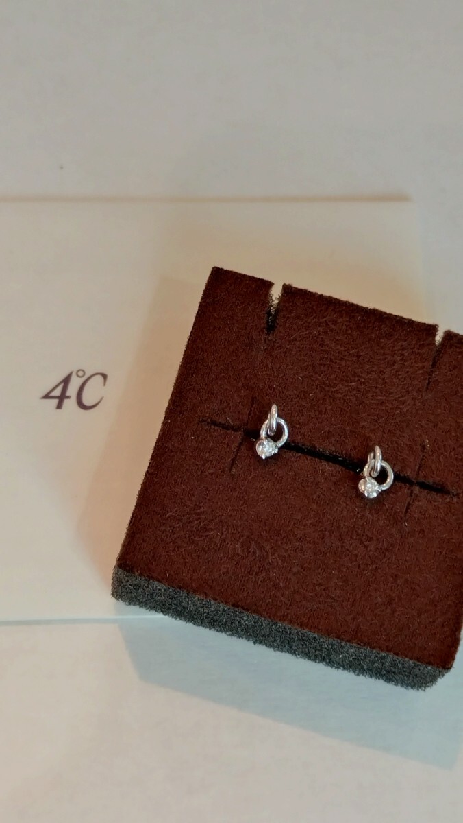 Yahoo!オークション - ヨンドシー 4℃ K10WG ダイヤモンドピアス 揺れ...