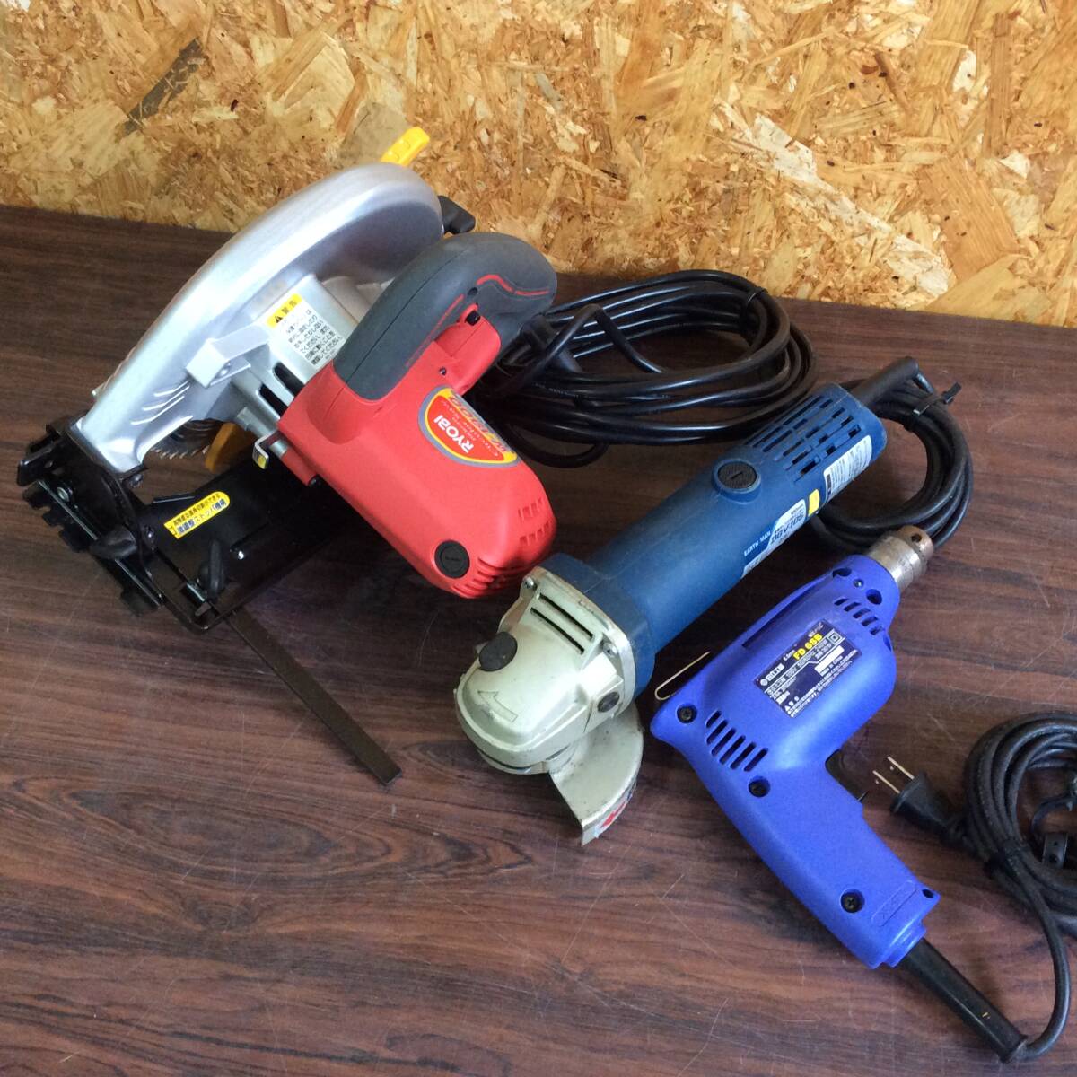 Yahoo!オークション - 【H-3160】中古品 電動工具まとめ 丸ノコ グライ...