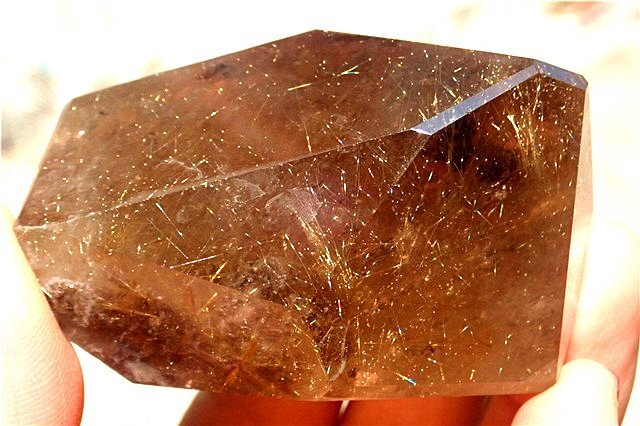 Yahoo!オークション - AAA級天然ゴールドルチルクォーツ原石180P3-104P...