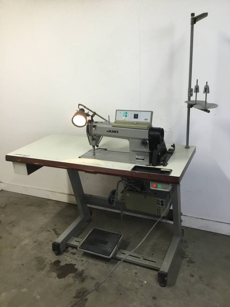 岐阜発/ JUKI/ 工業用ミシン/ DDL-5570/ SC-120/ 1本縫い/ 100v電源/ 動作確認/ 実演は行なっておりません/ 現状品/ R7.1/7(ジューキ)｜売買された ...