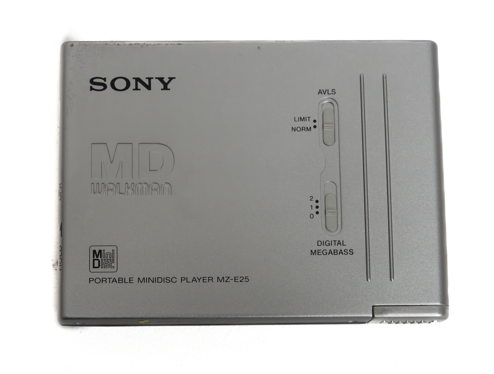 Yahoo!オークション - SONY MZ-E25 ポータブルMDプレーヤー 現状品
