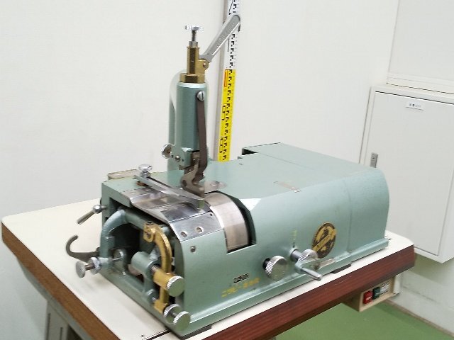 Yahoo!オークション - (1円スタート ) NIPPY ニッピ 皮漉機 NP-202 革...