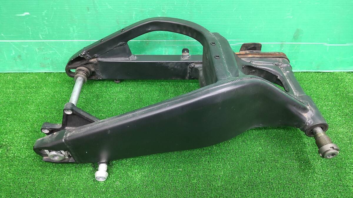 Yahoo!オークション - カワサキ ZX-10R ZXT00C スイング アーム シャフ...