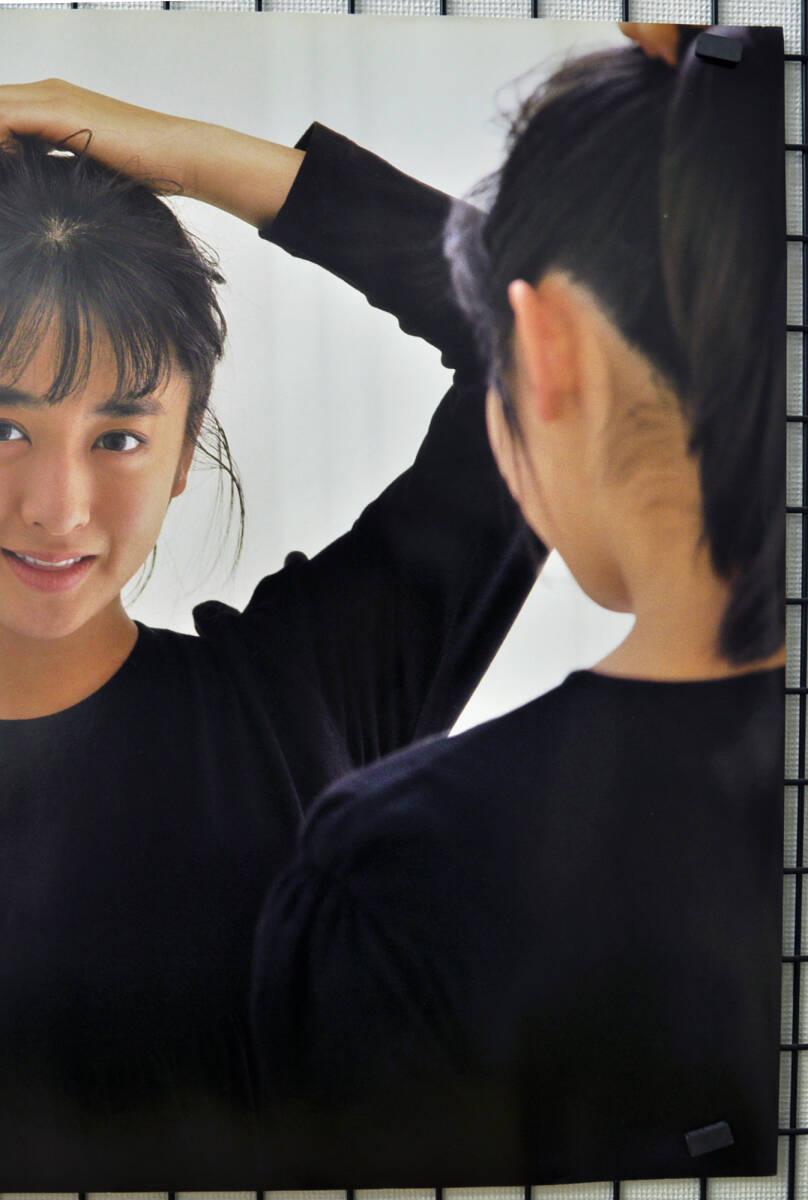 Yahoo!オークション - AXIA 1985年頃 斉藤由貴 ポスターカレンダー B2...