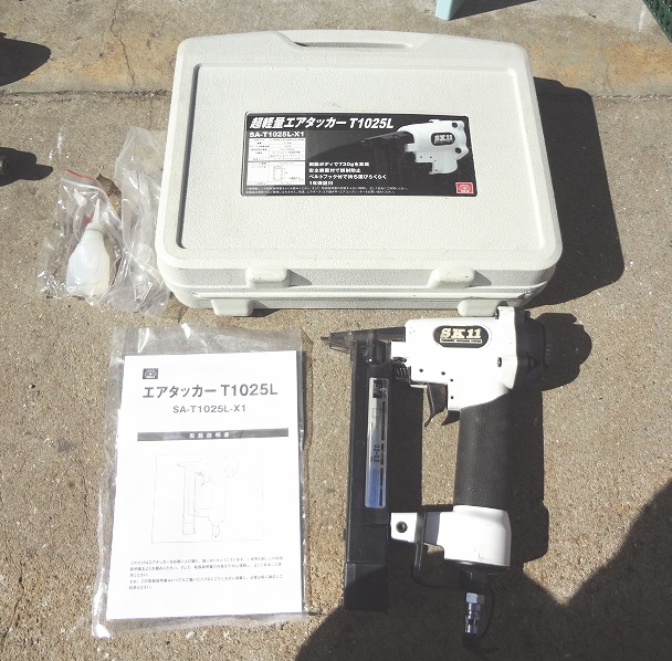 Yahoo!オークション - Kへか0945 藤原産業 超軽量エアタッカー SA-T102...