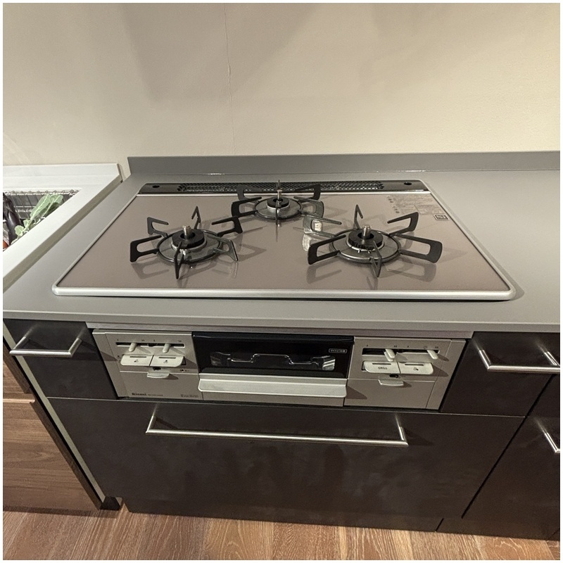 福岡 国内有名メーカー展示処分品/システムキッチン/人工大理石/都市ガス用/W2700×D650×H850 PJH03(システムキッチン)｜売買されたオークション情報、yahooの商品情報を ...