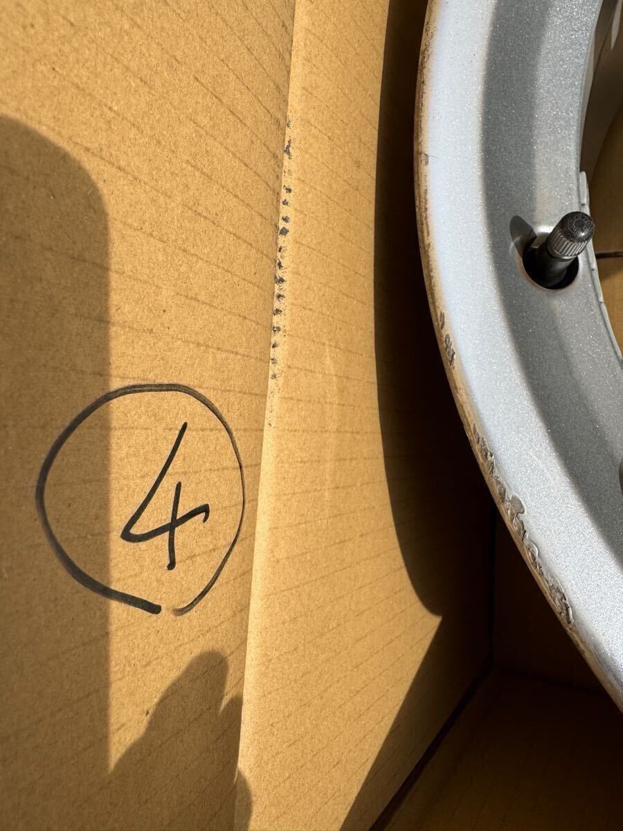 Yahoo!オークション - アウディ A4 2017年式 8W系 s-line 純正アルミホ...