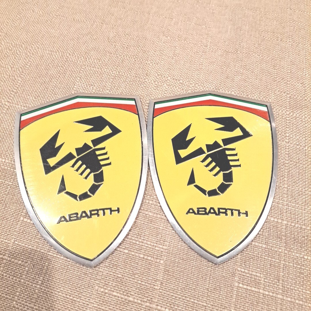 ABARTH アバルト エンブレム 2枚セット フェンダー等に 500 595 695 124(エンブレム)｜売買されたオークション情報、yahooの商品情報をアーカイブ公開 - オークファン ...
