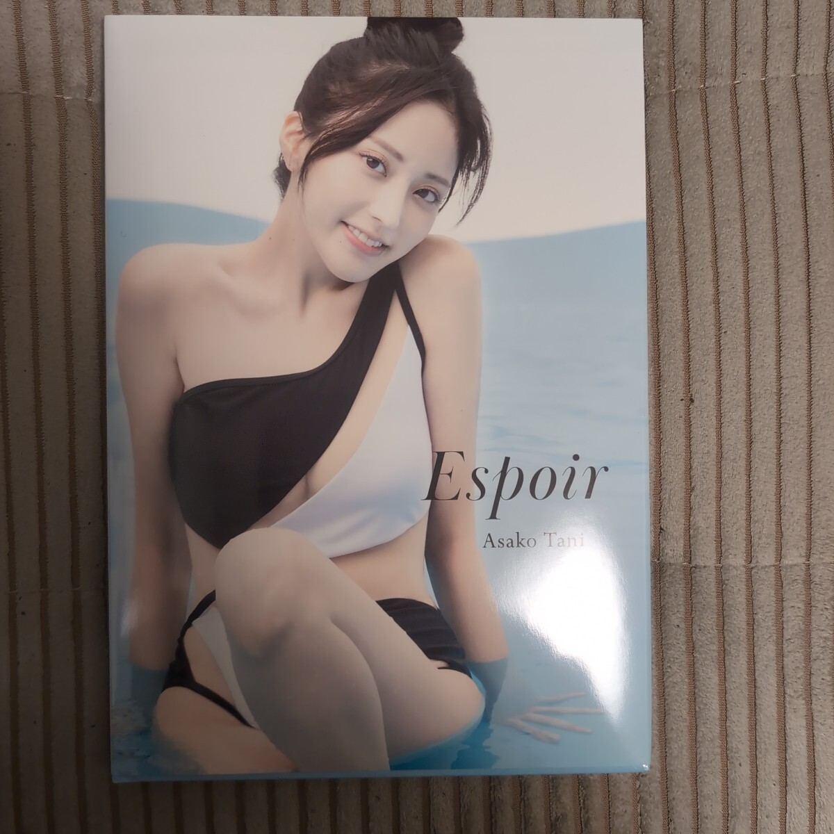 Yahoo!オークション - Espoir 谷あさこ写真集 浦田大作／撮影