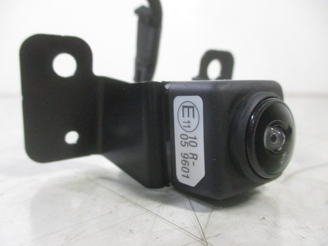 Yahoo!オークション - デリカ D5 CV1W CV5W 後期 純正 フロントカメラ ...