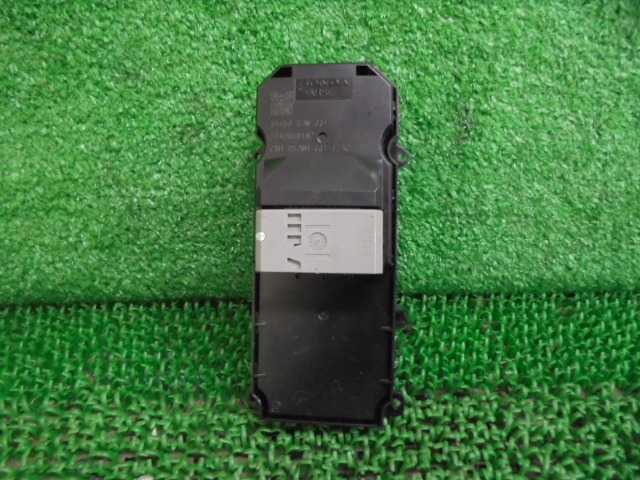 Yahoo!オークション - 7FM6511 GGA3)) ホンダ ステップワゴンスパーダ ...