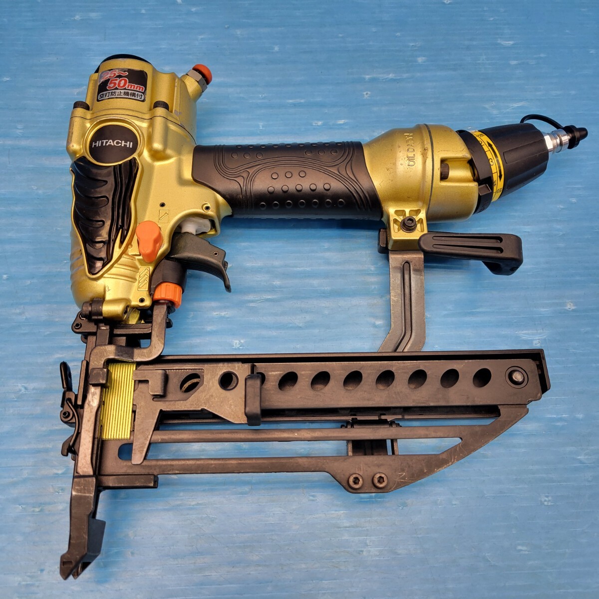 Yahoo!オークション - 146 送料無料 日立 50mm高圧エアタッカ N5004HMF...