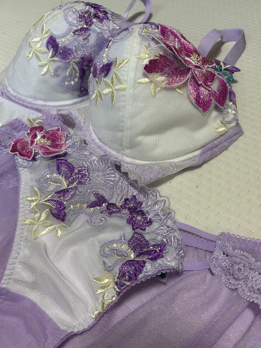 Yahoo!オークション - サルート H70 ブラショーツセット 補正下着グラマー