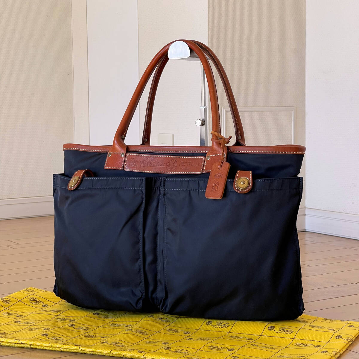 Yahoo!オークション - 【美品・定価113 200円】Felisi フェリージ 9236...