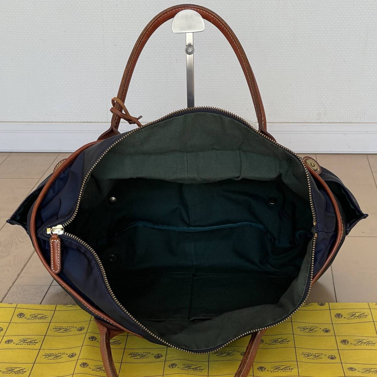 Yahoo!オークション - 【美品・定価113 200円】Felisi フェリージ 9236...