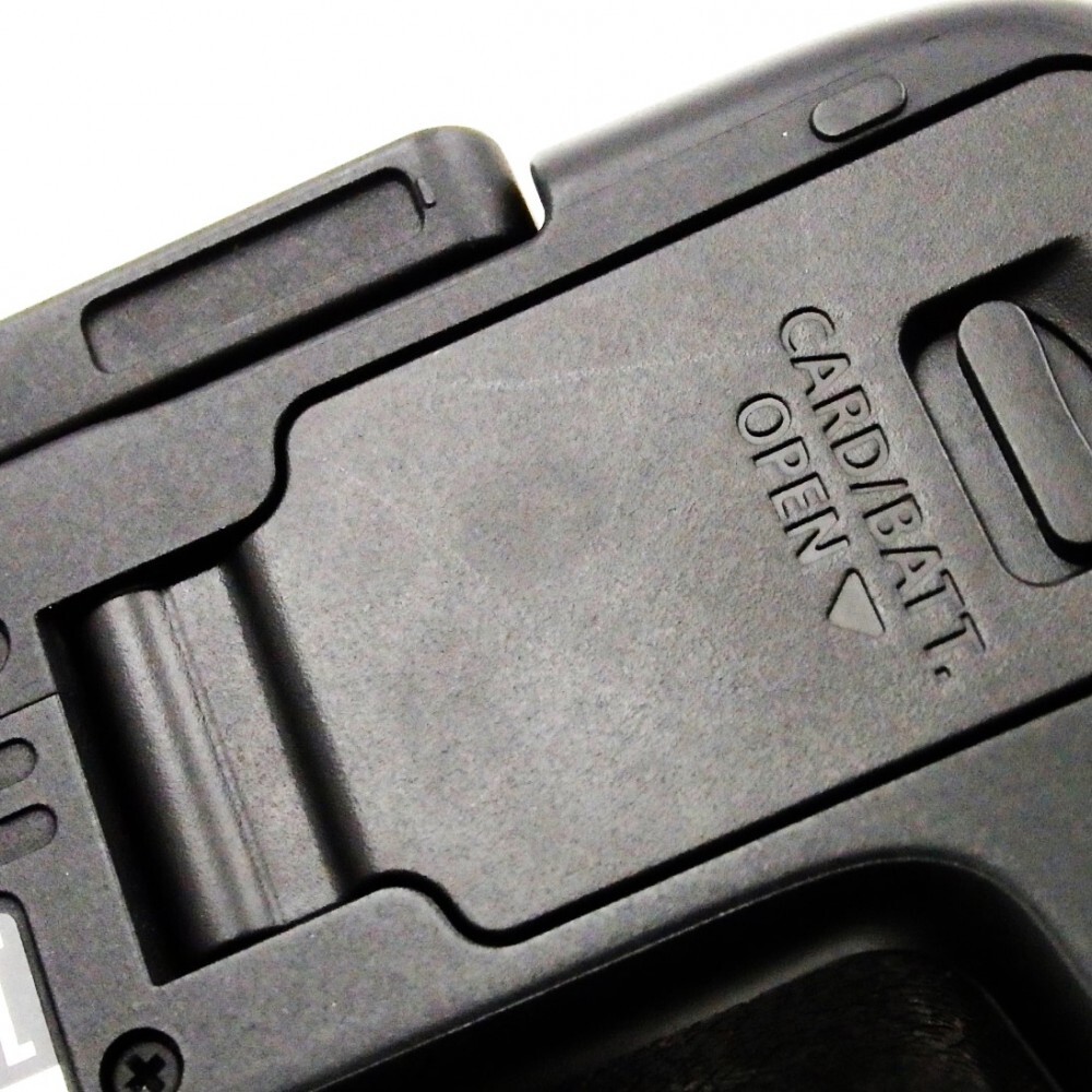 Yahoo!オークション - 1円〜 Canon キヤノン EOS Kiss X10 デジタル一...