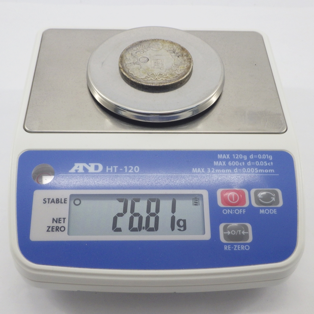 Yahoo!オークション - 新一円銀貨 明治29年 量目 約26.81g 小型 左丸銀...