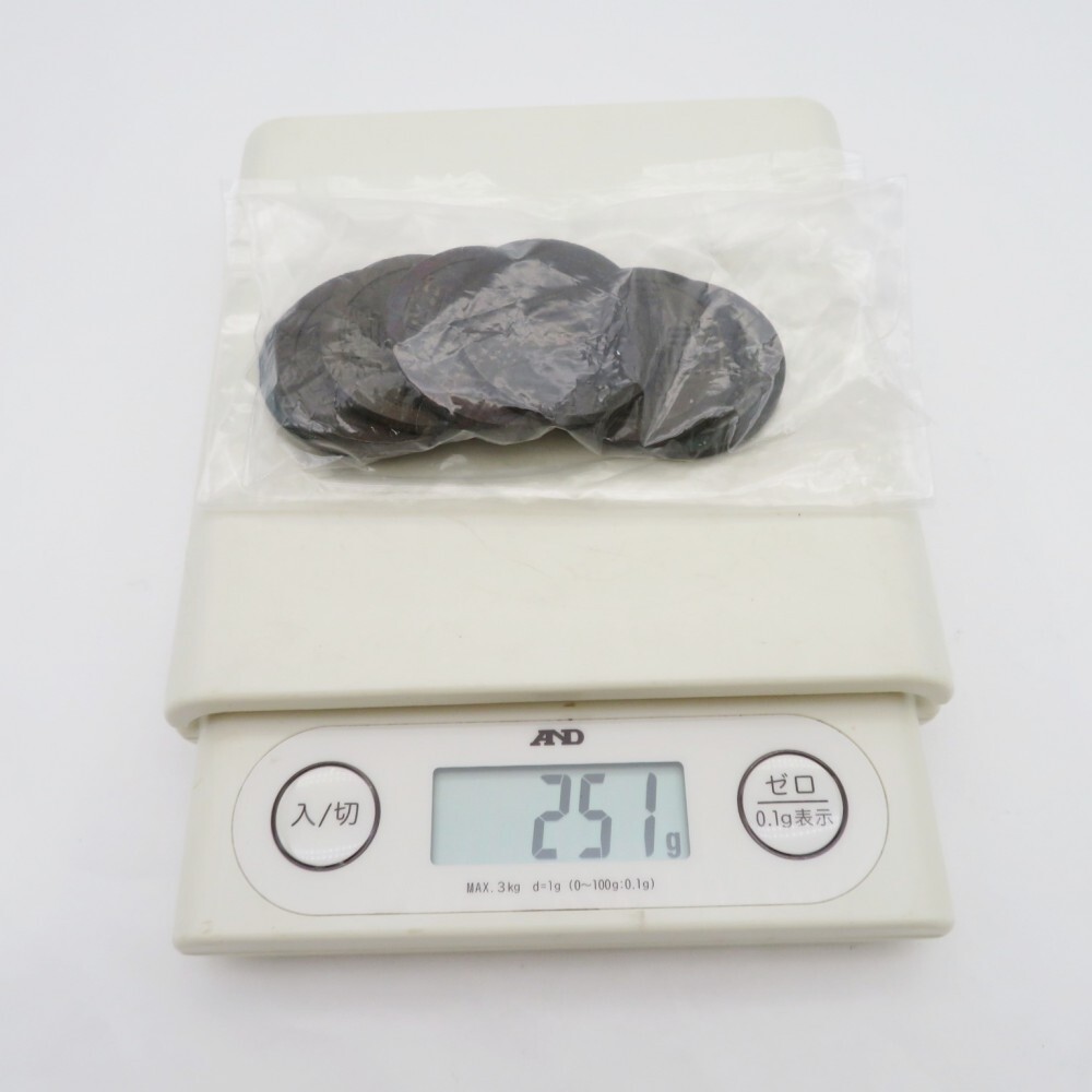 Yahoo!オークション - 1円〜 古銭 琉球通宝 半朱 穴銭 量目 約251g 計8...