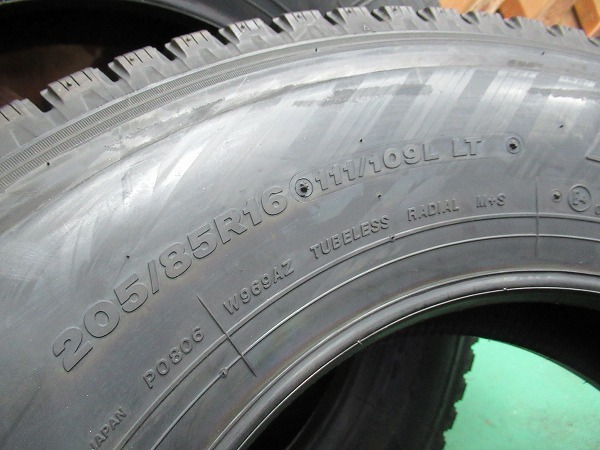 Yahoo!オークション - 【D528】205/85R16 111/109L ブリヂストン ブリ...