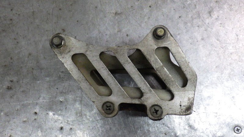 Yahoo!オークション - RGA-57A DT200WR 純正 チェーンカバー 3XP-033 ...