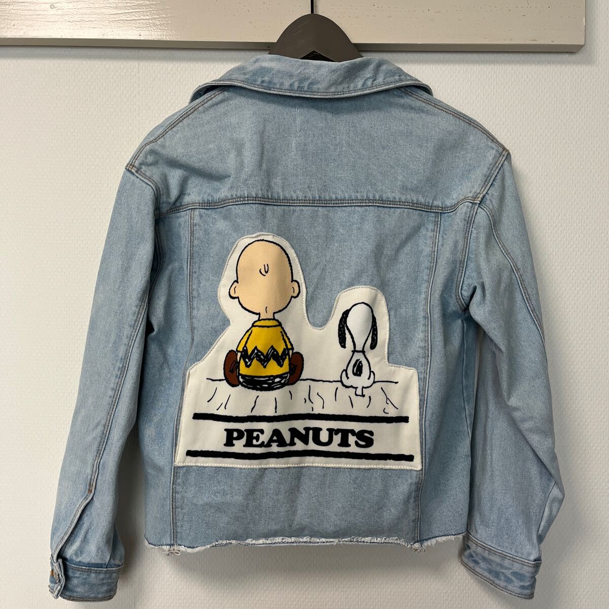 ZARA デニムジャケット ジージャン SNOOPY(ジャンパー、ブルゾン)｜売買されたオークション情報、yahooの商品情報をアーカイブ公開 - オークファン（aucfan.com）
