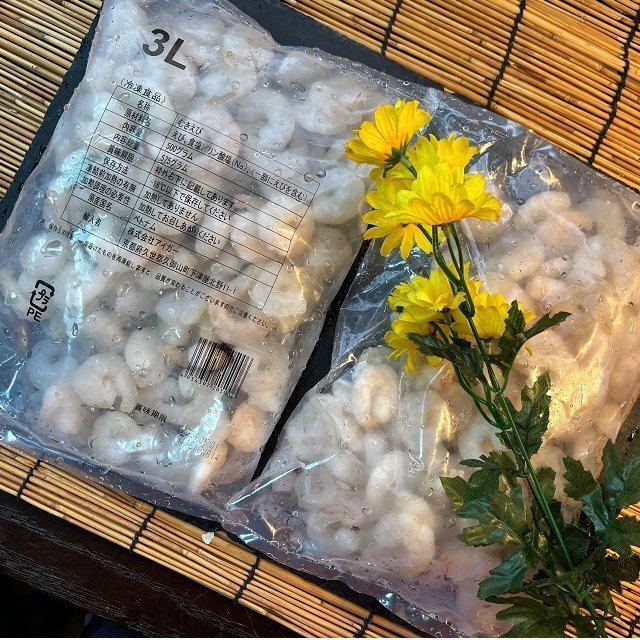 Yahoo!オークション - 特大「バナメイ海老3L-800g」IQF 特大ムキエビ.....