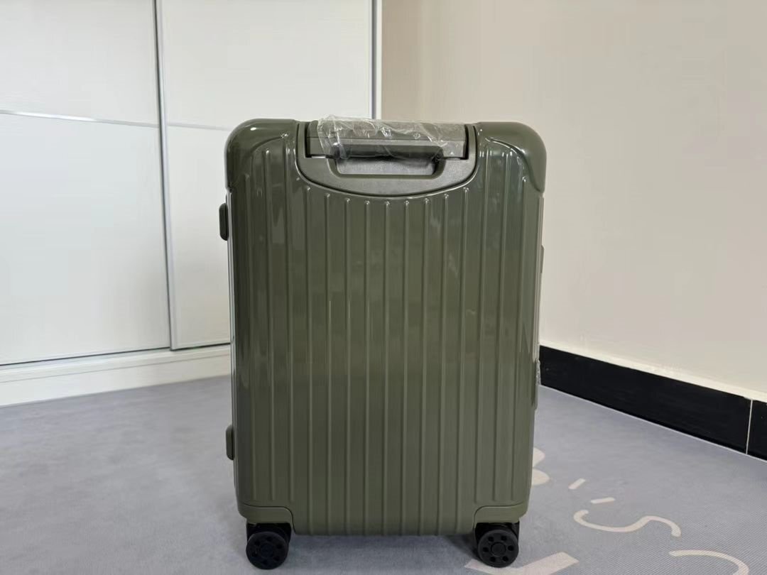 Yahoo!オークション - RIMOWA リモワ ESSENTIAL Cabin 機内持ち込み用...