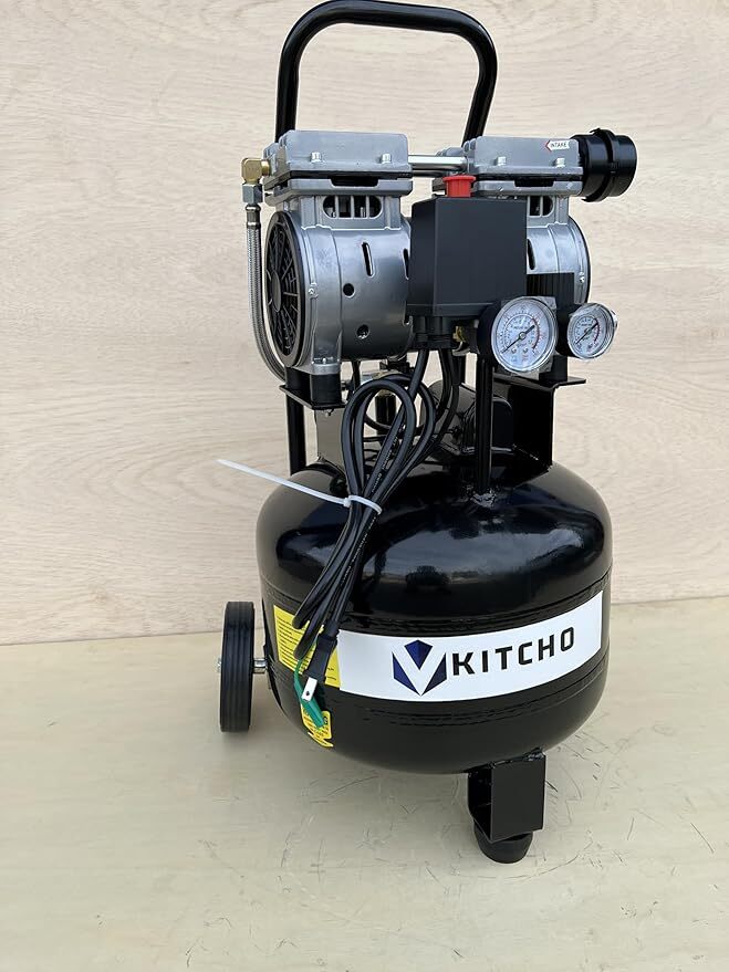 Yahoo!オークション - 縦式新品 オイルレスコンプレッサー25L タンク ...