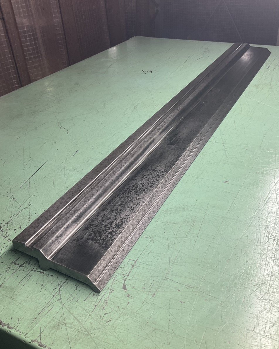 Yahoo!オークション - アマダ プレスブレーキ ベンダー金型 No.20100 ...