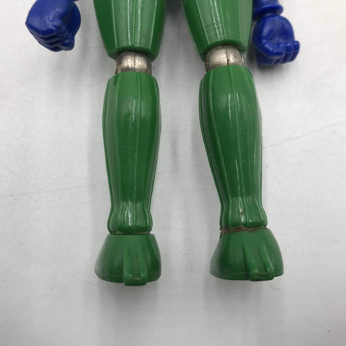 Yahoo!オークション - 玩N18 おもちゃ タカラ マグネロボット 鋼鉄ジー...