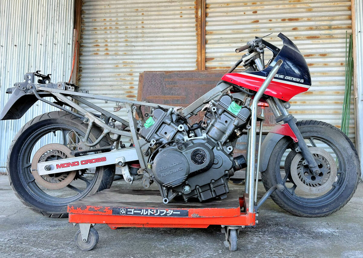 RC30エンジン付き FZ750書付き部品取り車 レーサー HRC MR7 SUZUKA 8H RACER RACING VFR750R V4 無打刻 綺麗(ヤマハ)｜売買されたオークション ...