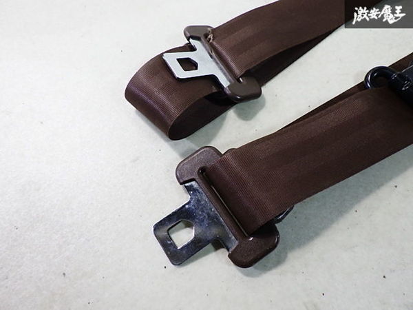 Yahoo!オークション - 日産 純正 Y30 グロリア バン フロント シートベ...