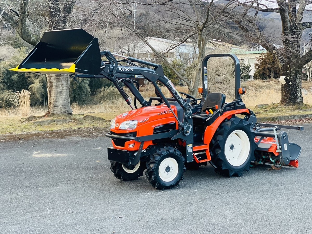 Yahoo!オークション - クボタトラクター KB205 20馬力 380h フロントロ...