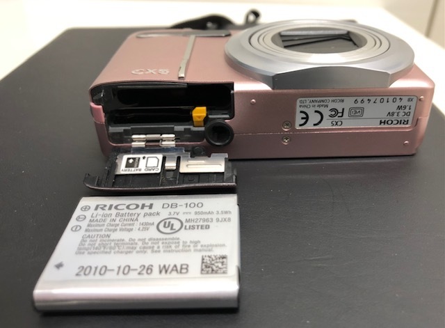RICOH CX5 リコー コンパクトデジタルカメラ ピンク 動作未確認(リコー)｜売買されたオークション情報、yahooの商品情報をアーカイブ公開 - オークファン（aucfan.com）
