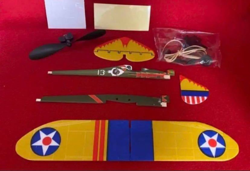 小物玩具 クラッシックスタイルのゴム動力模型飛行機／アビエイター：ボーイングP-26(パーティグッズ)｜売買されたオークション情報、yahooの商品情報をアーカイブ公開 - オークファン ...