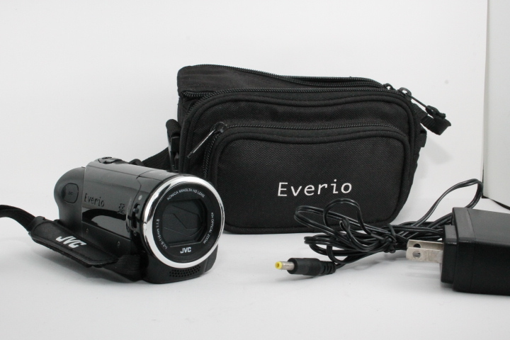 Yahoo!オークション - 良品 JVC GZ-E241 #M978