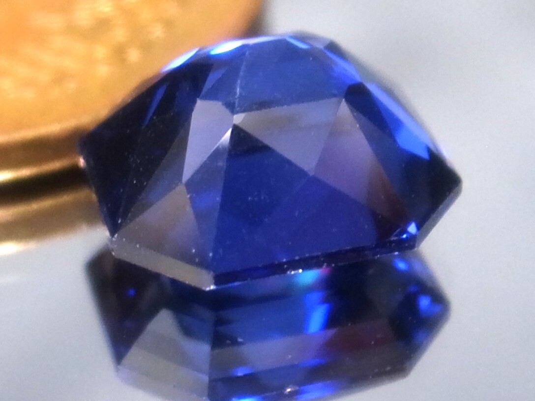 Yahoo!オークション - 7.58ct 新品・最先端技術のレーザー光線によるニ...